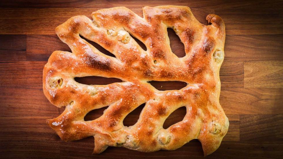 Sourdough Fougasse, French Leaf Bread Recipe - ChainBaker